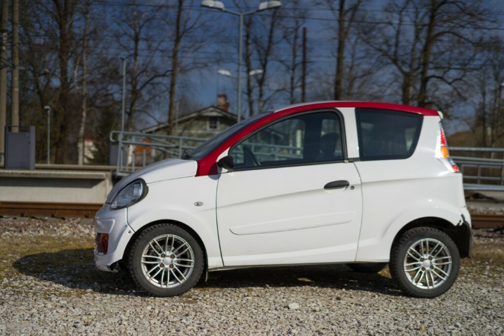 Quel est le prix d'une voiture sans permis ? - Planète Automobile